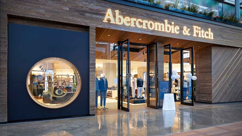 Promos al alza y precios bajos: por qué Abercrombie & Fitch llega al ...